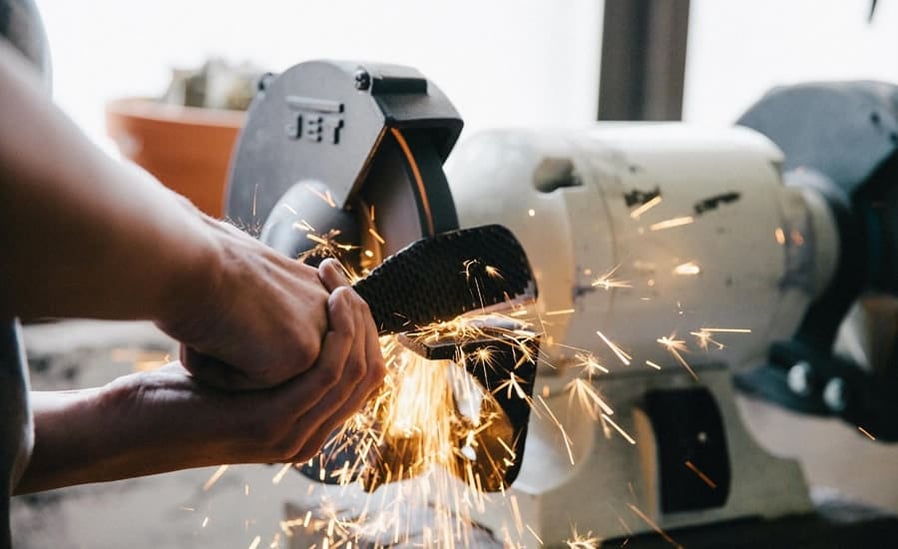 Smart Picking at Manufacturing Industry with TIM Solutions